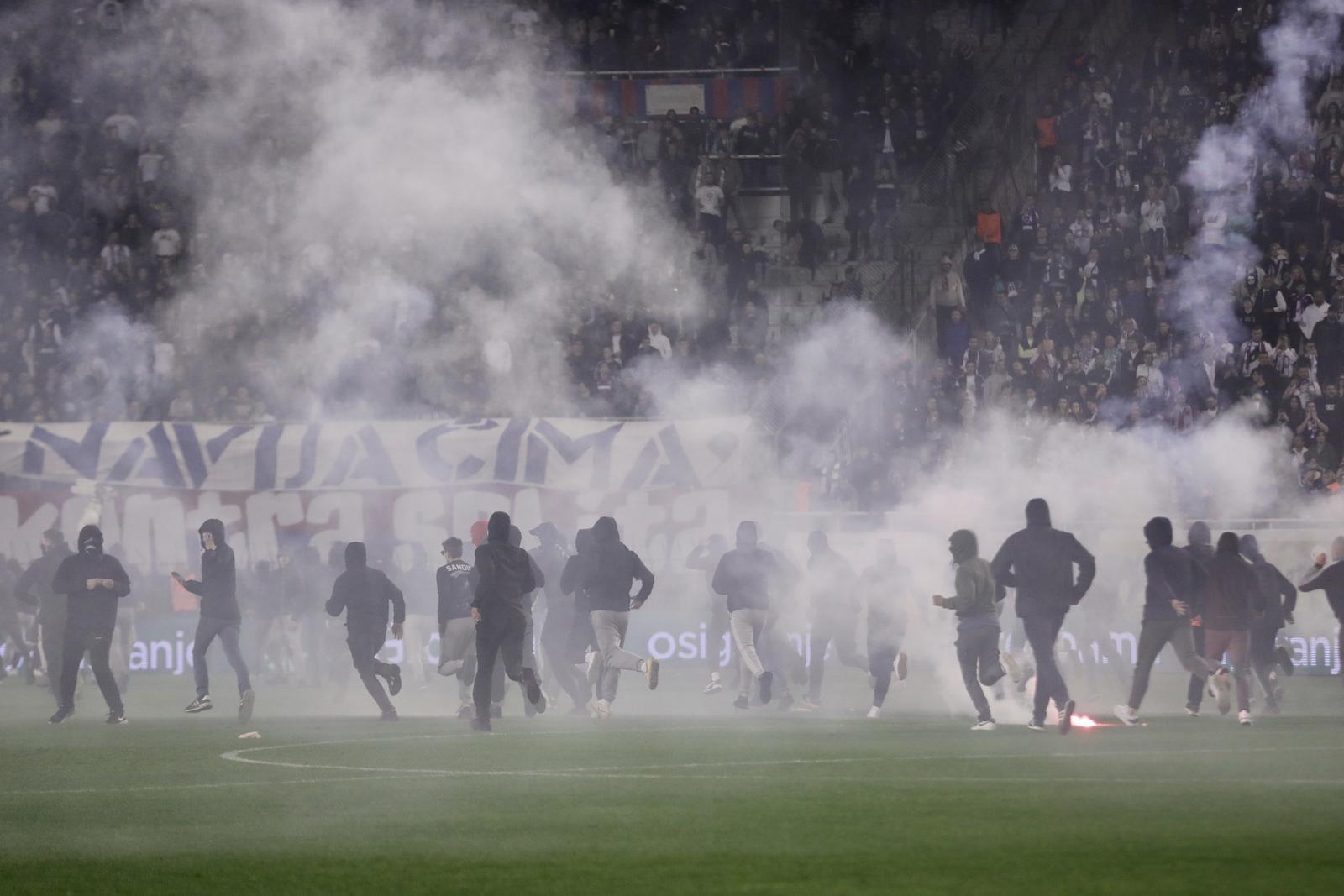 Torcida Breaks Through Poljud Fence, Start on BBB, Players Flee - Total ...