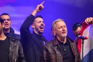 Zagreb Thompson Concert Sells 500,000 Tickets, Breaks World Record ...